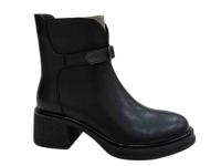 China Ladies Leather Boots for sale