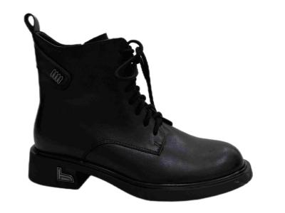 China Ladies Leather Boots for sale
