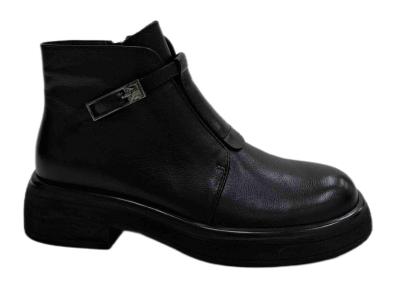 China Ladies Leather Boots for sale