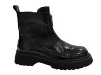 China Ladies Leather Boots for sale