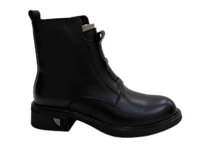 China Ladies Leather Boots for sale