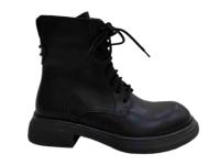 China Ladies Leather Boots for sale