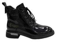 China Ladies Leather Boots for sale