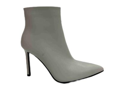 China Ladies Leather Boots for sale
