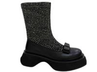 China Ladies Leather Boots for sale