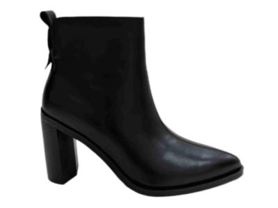 China Ladies Leather Boots for sale