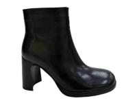 China Ladies Leather Boots for sale