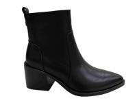 China Ladies Leather Boots for sale