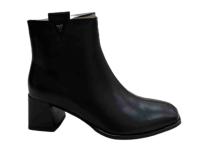 China Ladies Leather Boots for sale