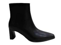 China Ladies Leather Boots for sale
