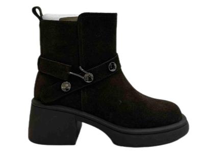 China Ladies Leather Boots for sale