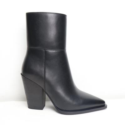 China Ladies Leather Boots for sale