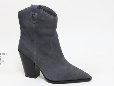 China Ladies Leather Boots for sale