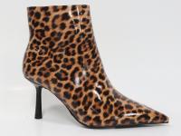 China Ladies Leather Boots for sale