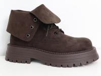 China Ladies Leather Boots for sale