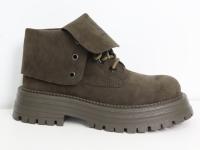 China Ladies Leather Boots for sale