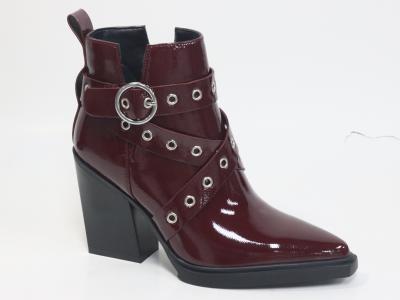 China Ladies Leather Boots for sale