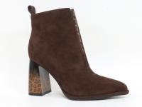 China Ladies Leather Boots for sale