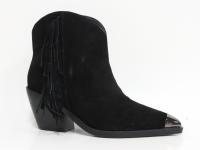 China Ladies Leather Boots for sale