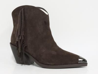 China Ladies Leather Boots for sale