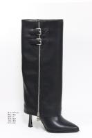 China Ladies Leather Boots for sale