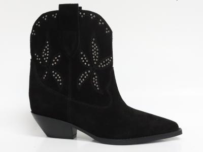 China Ladies Leather Boots for sale