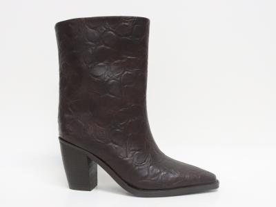 China Ladies Leather Boots for sale