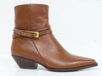 China Ladies Leather Boots for sale