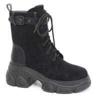 China Ladies Leather Boots for sale