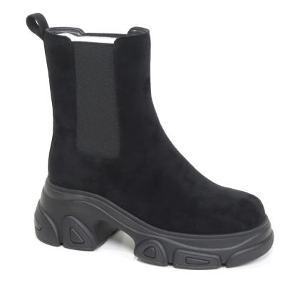 China Ladies Leather Boots for sale