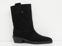 China Ladies Leather Boots for sale