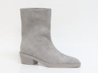 China Ladies Leather Boots for sale