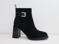 China Ladies Leather Boots for sale