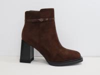 China Ladies Leather Boots for sale