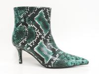 China Ladies Leather Boots for sale