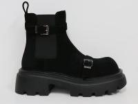 China Ladies Leather Boots for sale