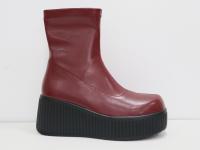 China Ladies Leather Boots for sale