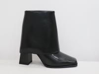China Ladies Leather Boots for sale