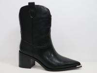 China Ladies Leather Boots for sale