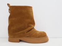 China Ladies Leather Boots for sale