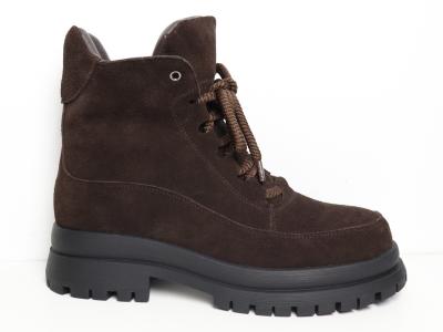 China Ladies Leather Boots for sale
