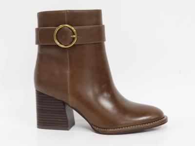 China Ladies Leather Boots for sale
