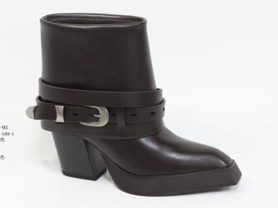 China Ladies Leather Boots for sale