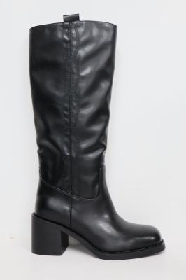 China Ladies Leather Boots for sale