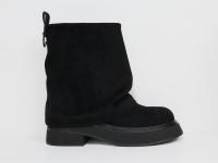 China Ladies Leather Boots for sale