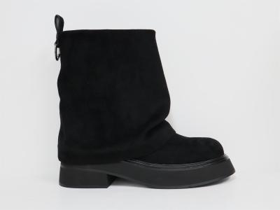 China Ladies Leather Boots for sale