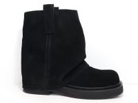 China Ladies Leather Boots for sale