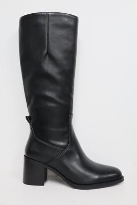 China Ladies Leather Boots for sale