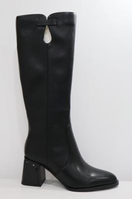 China Ladies Leather Boots for sale