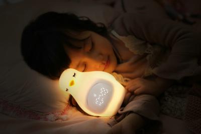 China Commercial Kids Sleep Training Clock / Wake Up Alarm Clock For Toddlers for sale